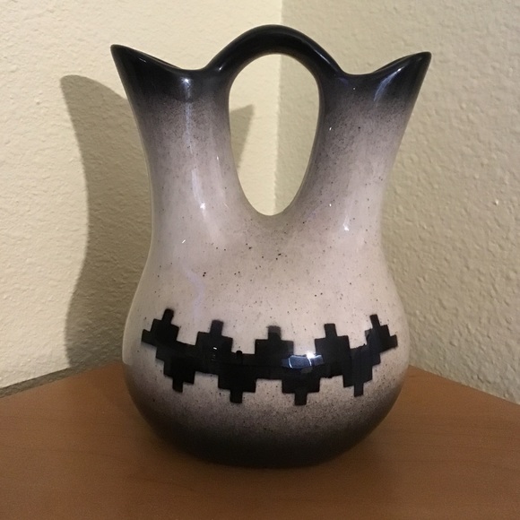 Navajo | Accents | Native American Vase | Poshmark